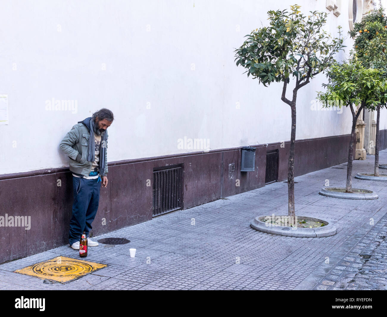 down and out man Stock Photo - Alamy