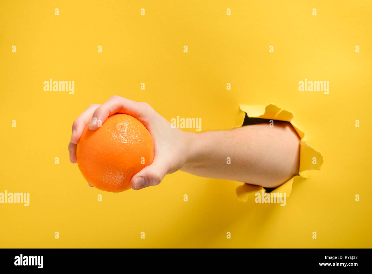 Hand torn paper hi-res stock photography and images - Alamy