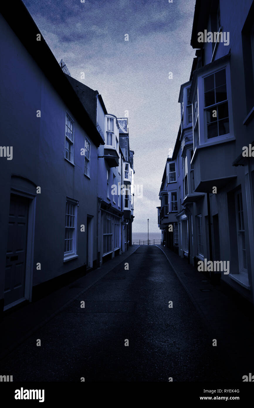 Mysterious dark street hi-res stock photography and images - Alamy
