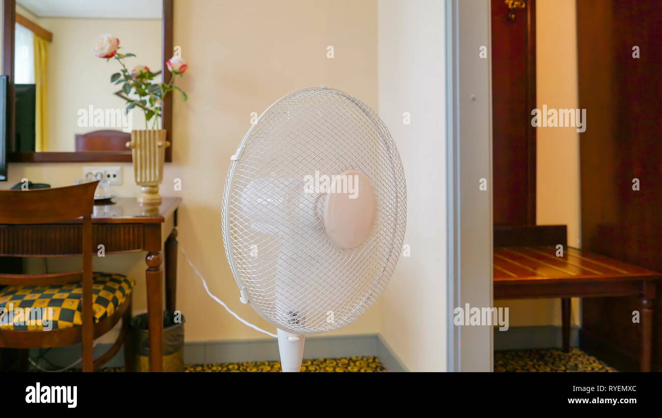 Standfan hi-res stock photography and images - Alamy