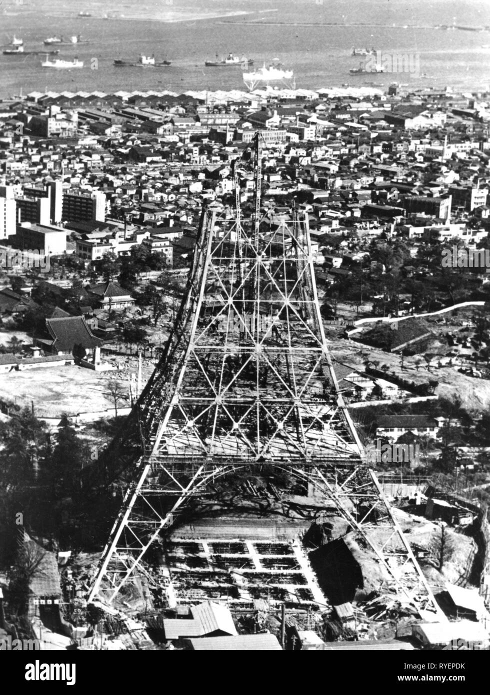 Tokyo tower 1958 hi-res stock photography and images - Alamy