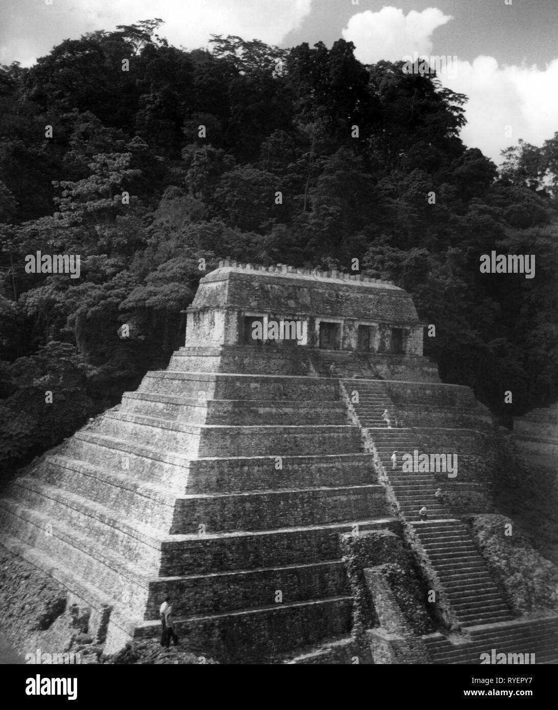 The maya site of palenque Black and White Stock Photos & Images - Alamy