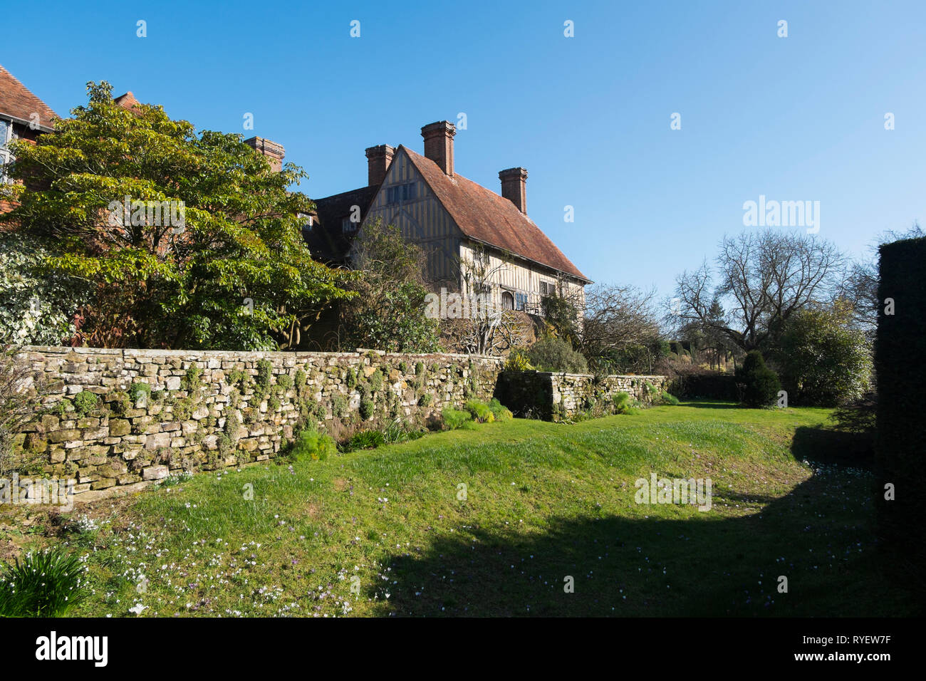 Great dixter historic house hi-res stock photography and images - Alamy
