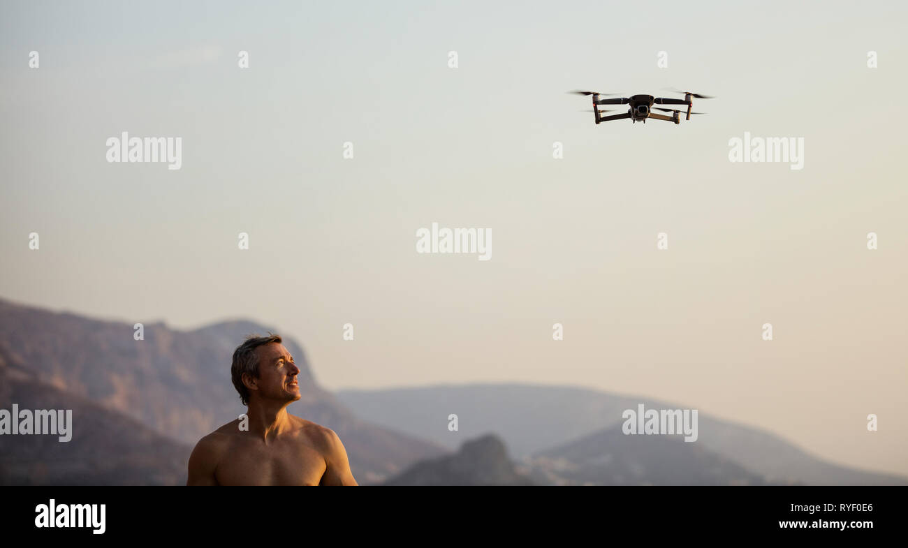 Man operating drone remote hi-res stock photography and images - Alamy