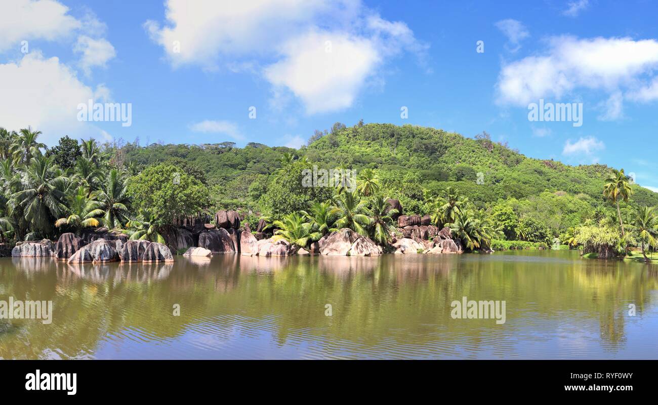 Beautiful and stunning high resolution panorama of landscape views on ...