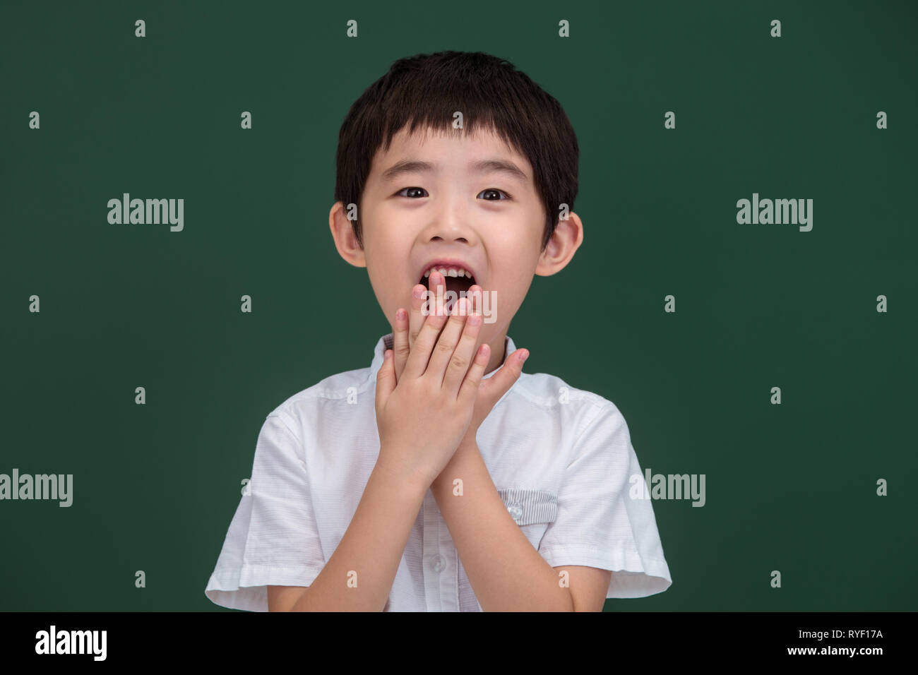 School classroom boys only asia hi-res stock photography and images - Alamy