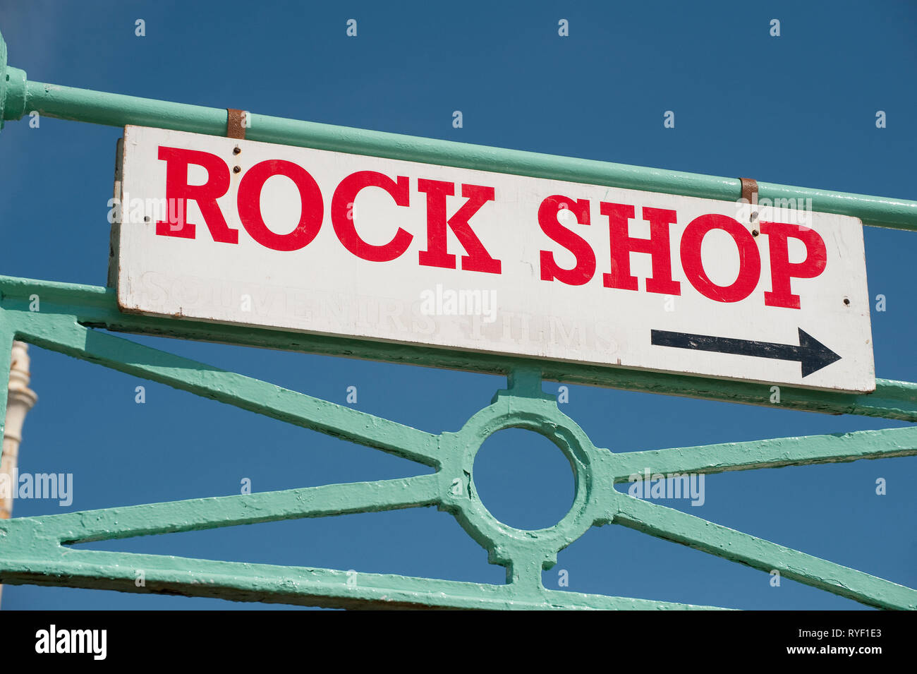 Brighton rock shop hi-res stock photography and images - Alamy