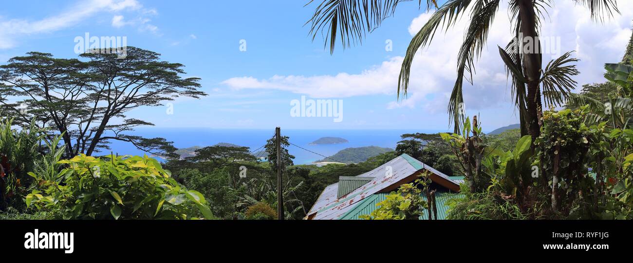 Beautiful and stunning high resolution panorama of landscape views on ...