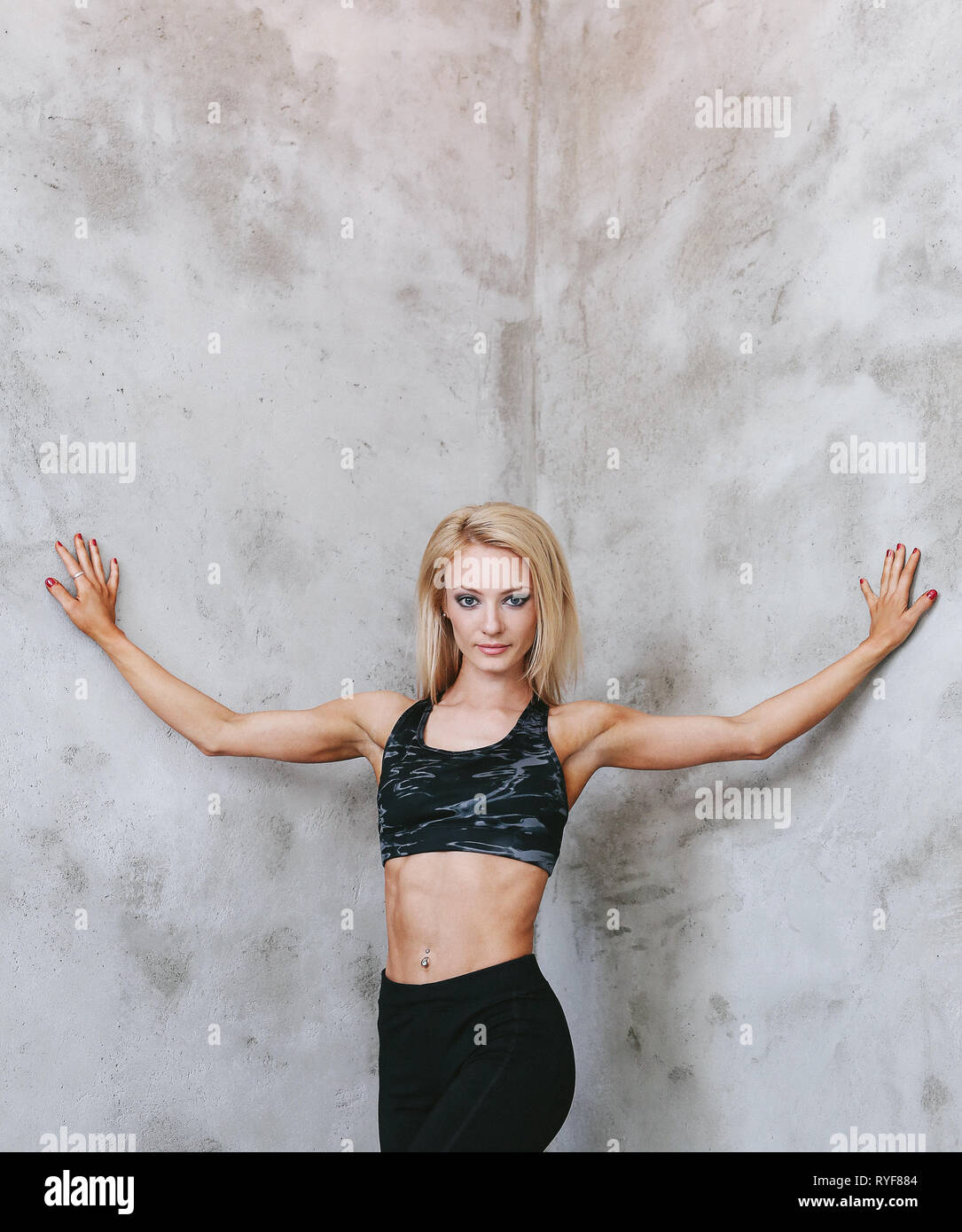 Athlete with fit body Stock Photo - Alamy