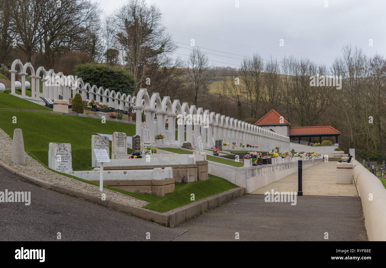 Matching headstones hi-res stock photography and images - Alamy