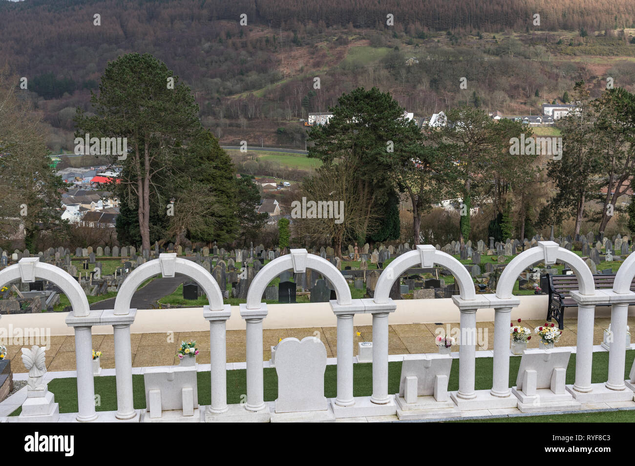 Tomb slide hi-res stock photography and images - Alamy