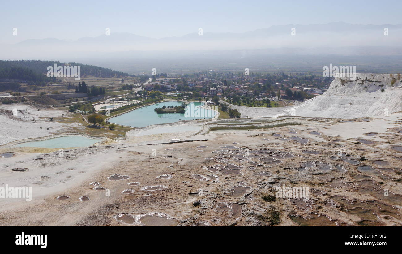 Cotton Castle Pamukkale, Denizli in southwestern Turkey Stock Photo - Alamy