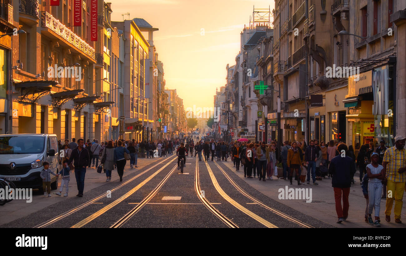 Reims tram hi-res stock photography and images - Alamy