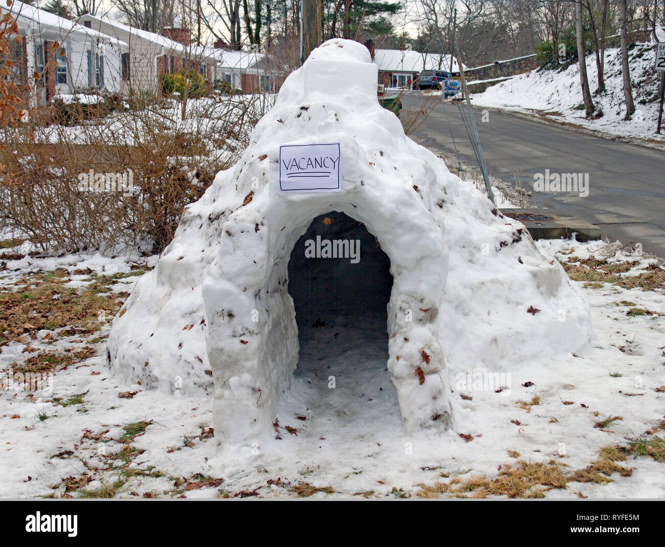 Sign of winters end hi-res stock photography and images - Alamy