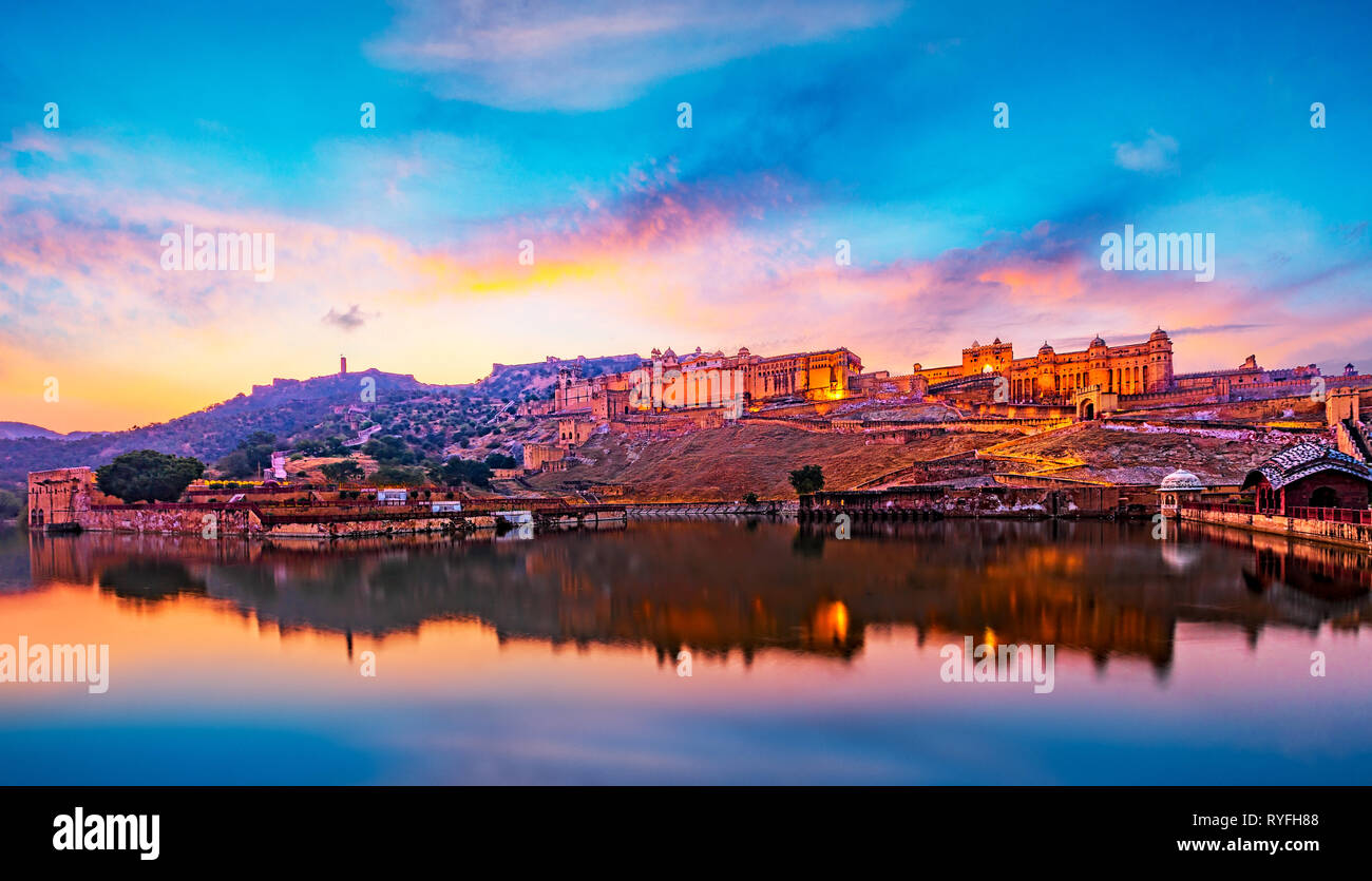 Amber fort night india hi-res stock photography and images - Alamy