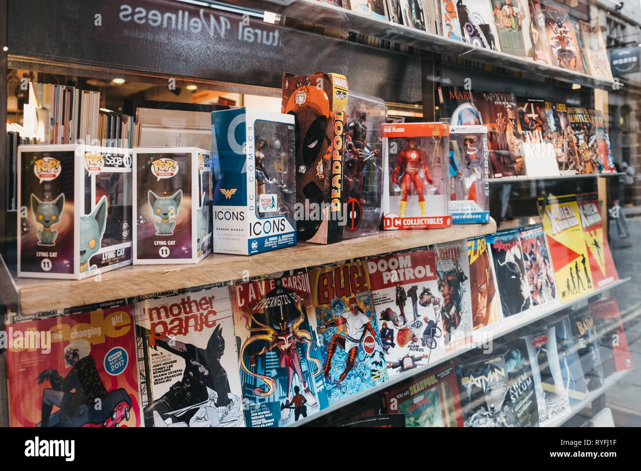 Comics shop hi-res stock photography and images - Alamy