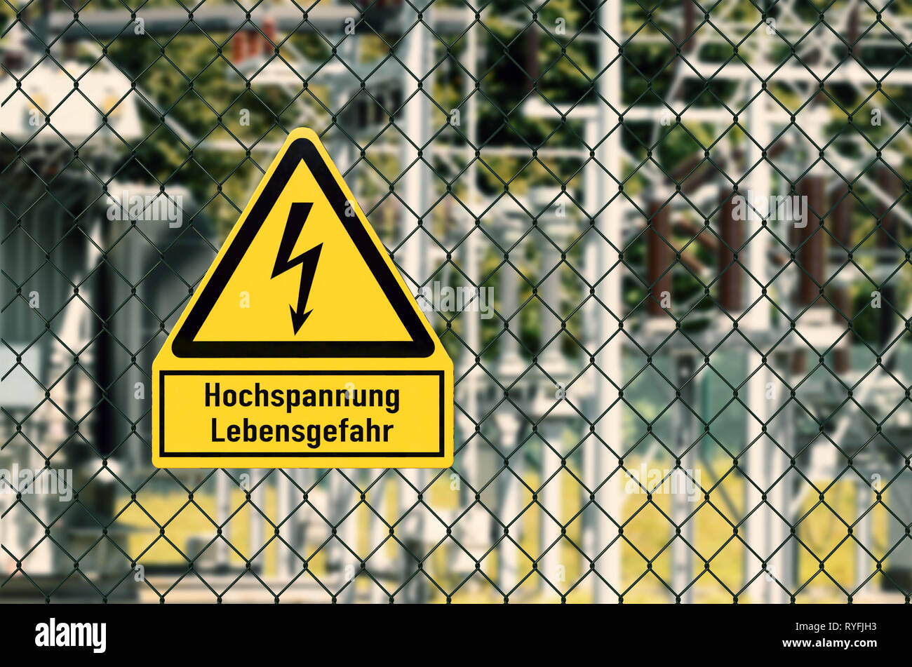 Electricity substation warning sign hi-res stock photography and images ...
