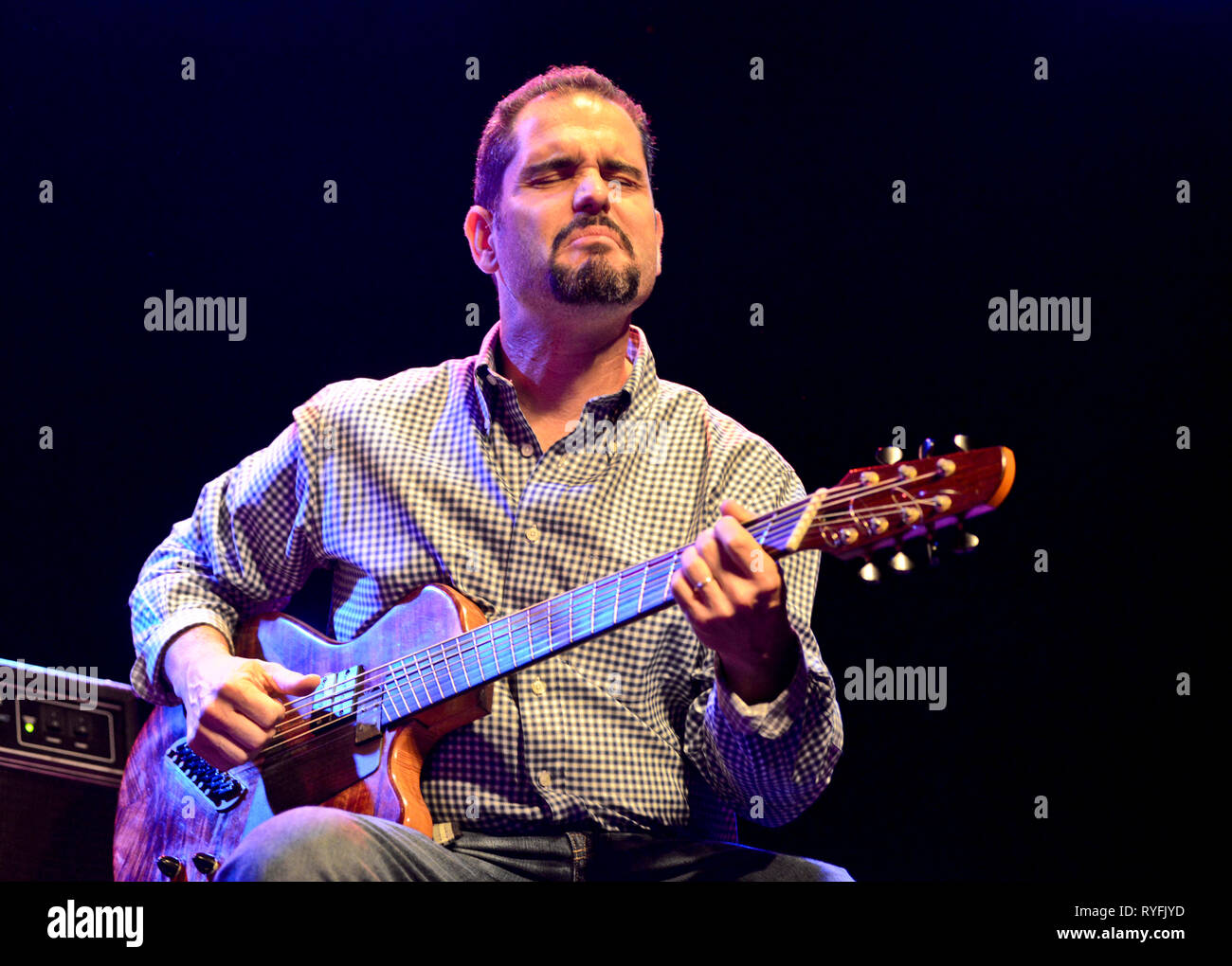 Crafty guitar hi-res stock photography and images - Alamy