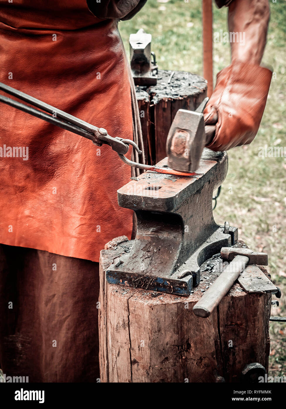 Blacksmithery hi-res stock photography and images - Alamy