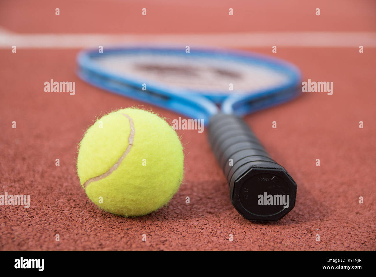 Tennis ball racket on hard hi-res stock photography and images - Alamy