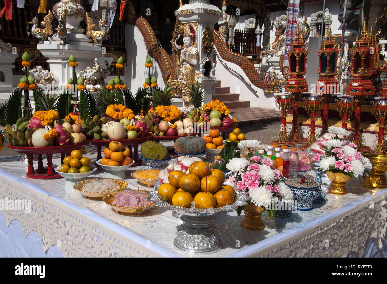 Fruit sacrificial offering chinese culture hi-res stock photography and ...