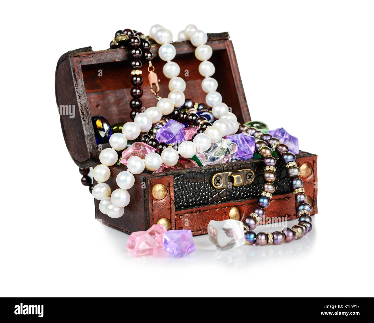 Chest of gems hi-res stock photography and images - Alamy