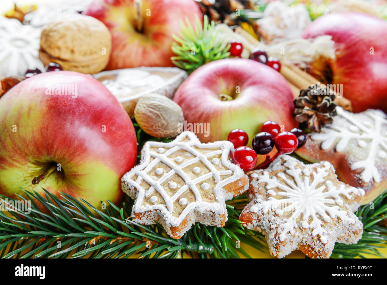 Christmas food background from the red apples, cookies and spices Stock ...