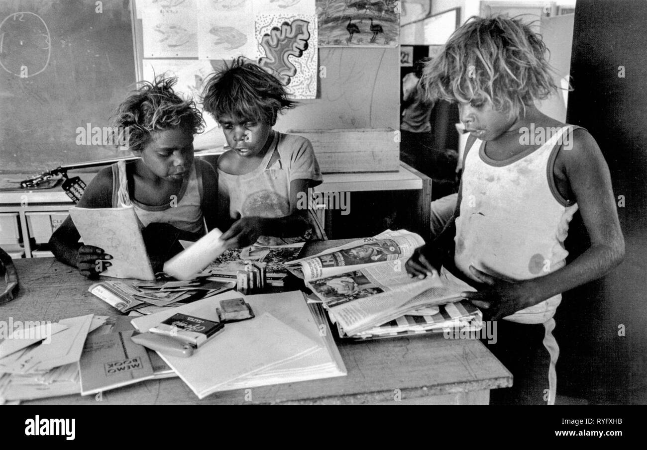 Poor indigenous people australia hi-res stock photography and images ...