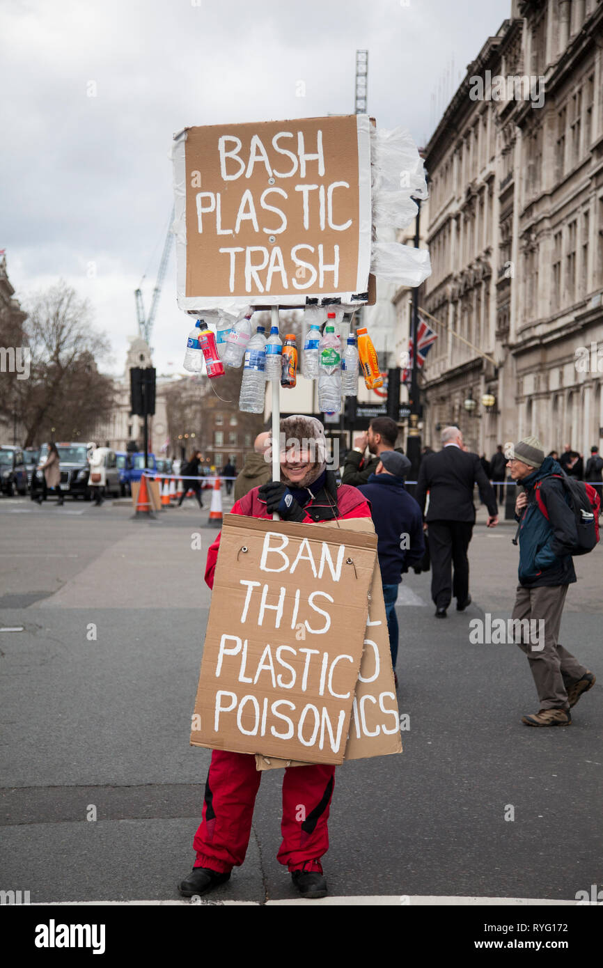 Plastic pollution protester hi-res stock photography and images - Alamy