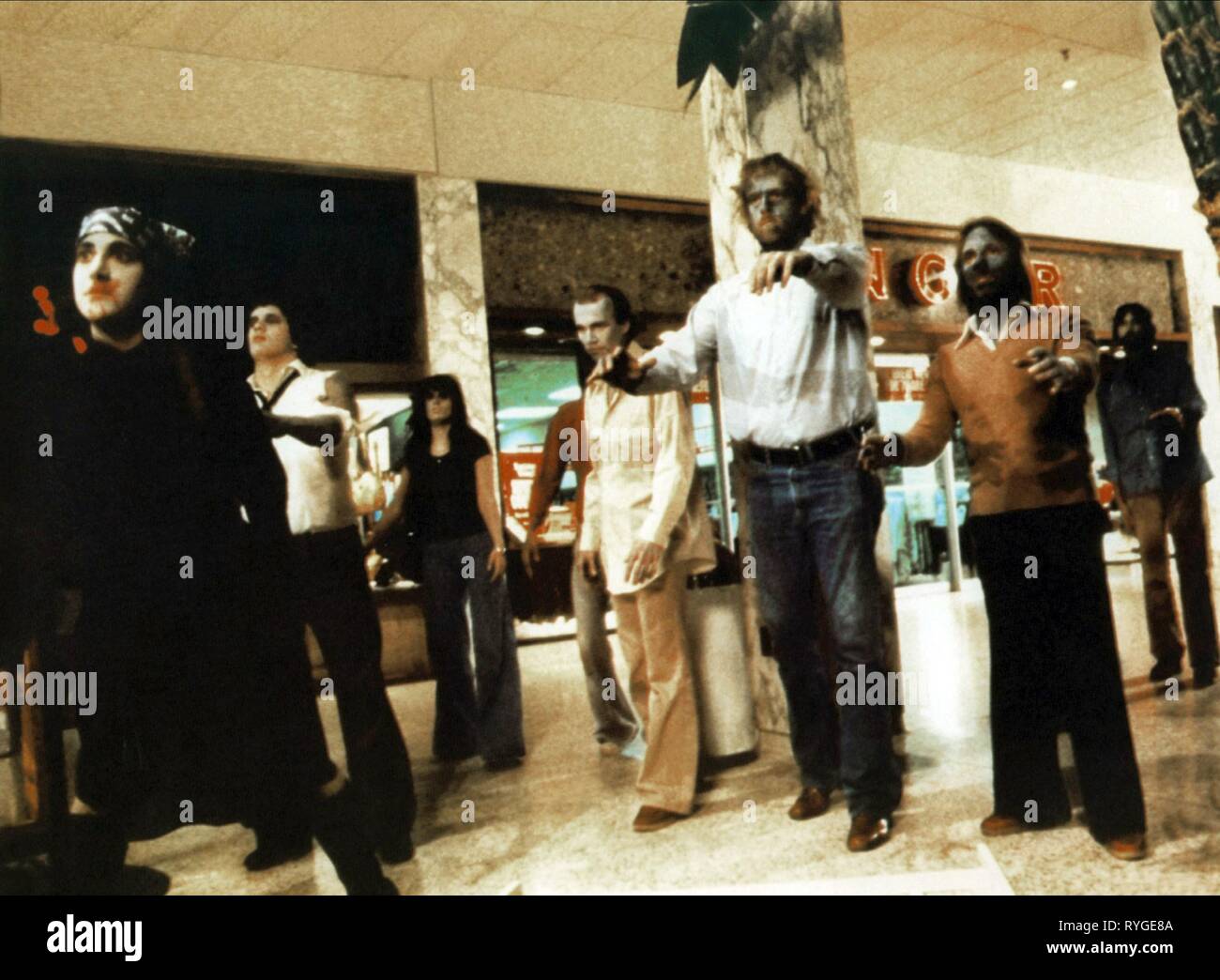 ZOMBIES SCENE, DAWN OF THE DEAD, 1978 Stock Photo - Alamy