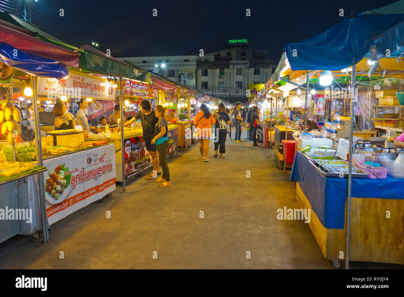 Star Night Bazaar, night market, Rayong, Thailand Stock Photo - Alamy