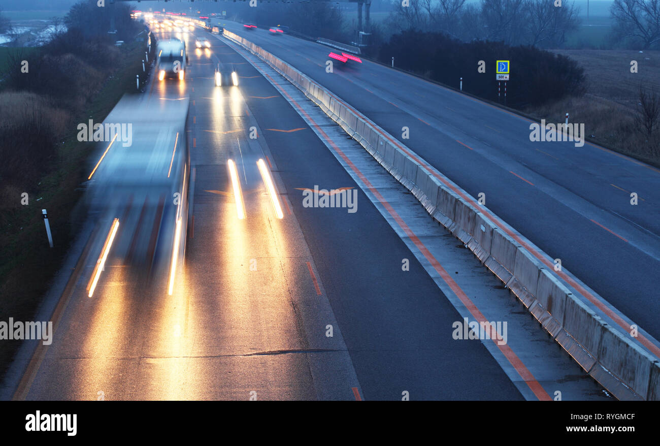 Cars highway smog hi-res stock photography and images - Alamy