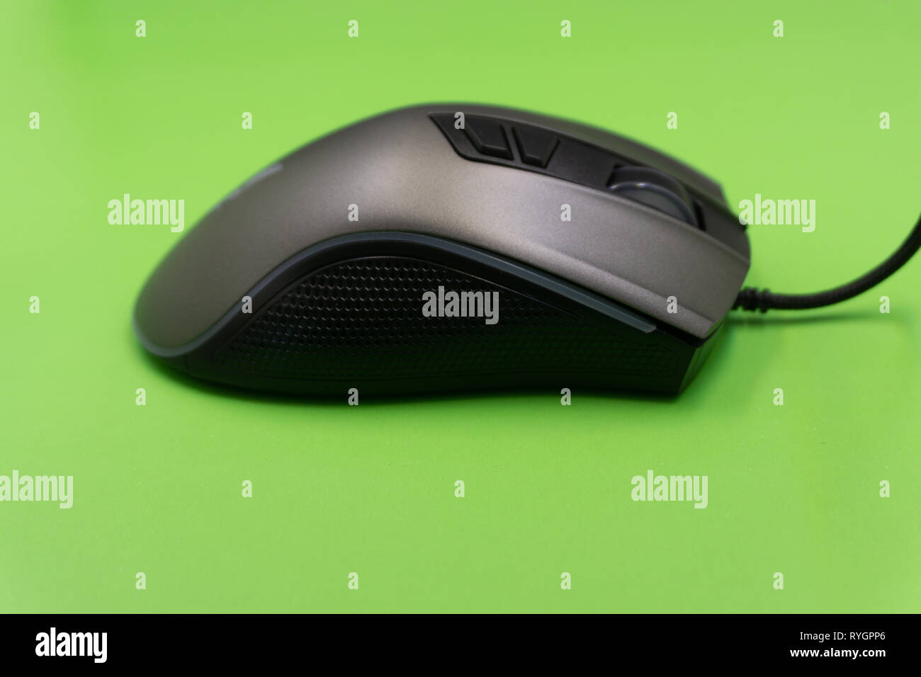 Yellow computer mouse on a white background Stock Photo - Alamy