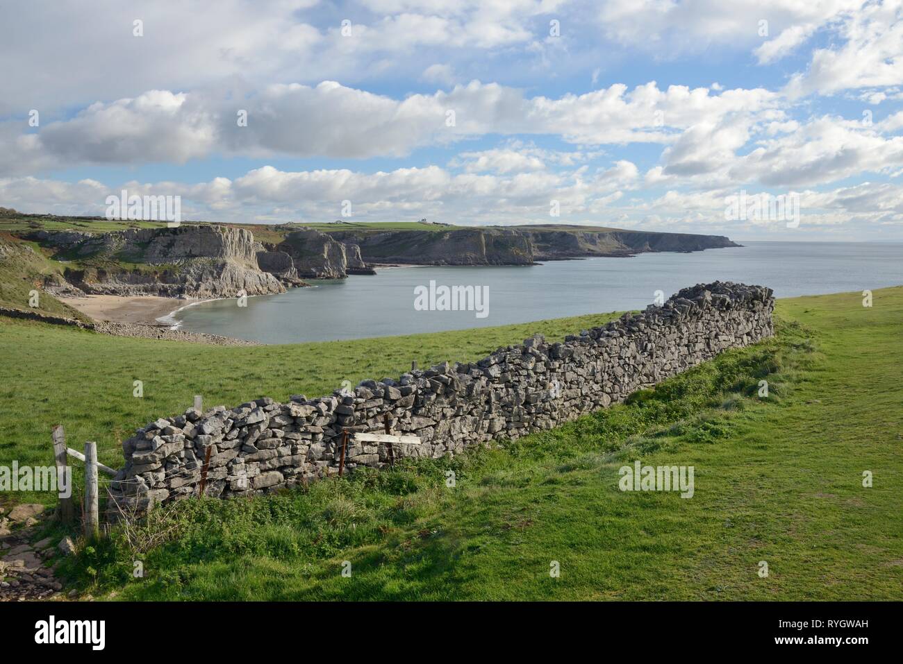 Overview of Mewslade Bay, near Rhossili, the Gower peninsula, Wales ...