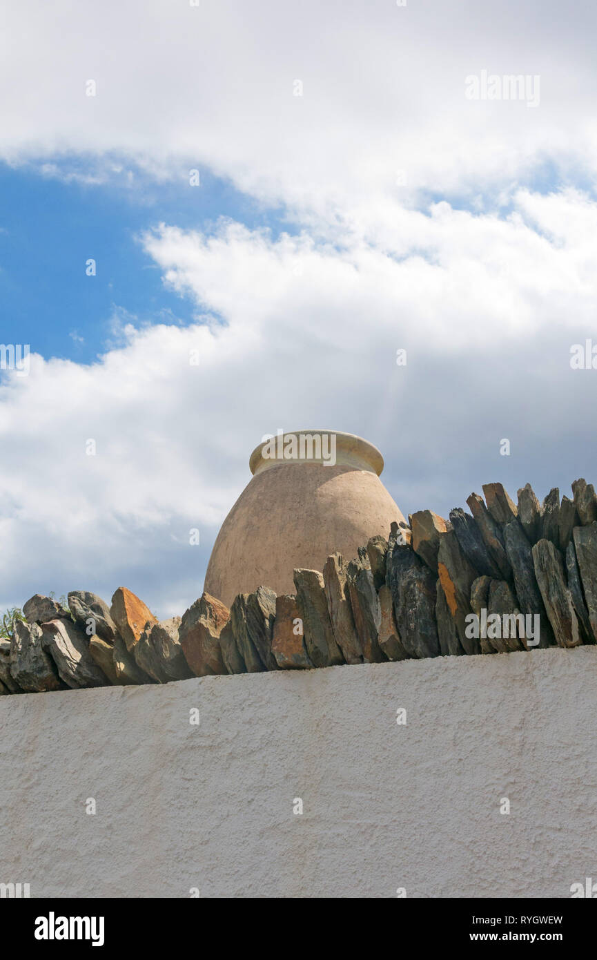 Mediterranean roof decoration. Clay pot in the roof of house Stock ...