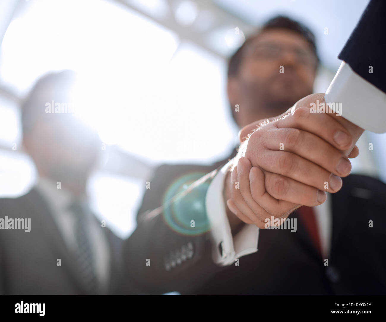close up.handshake business people Stock Photo - Alamy close up.handshake business people Stock Photo - Alamy