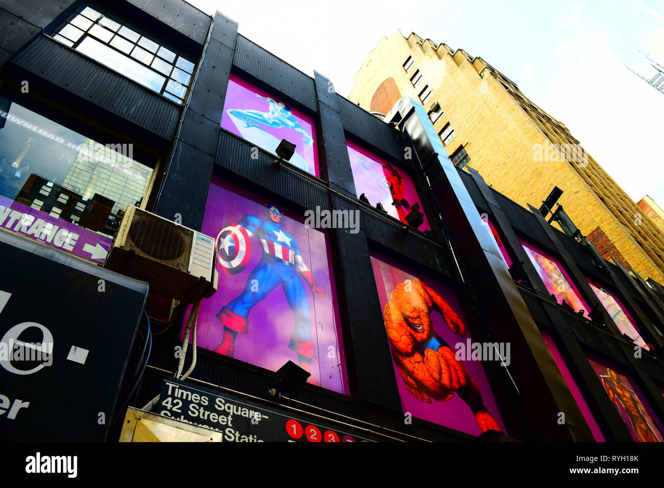 times square super heroes 2016 42nd street NYC Stock Photo - Alamy