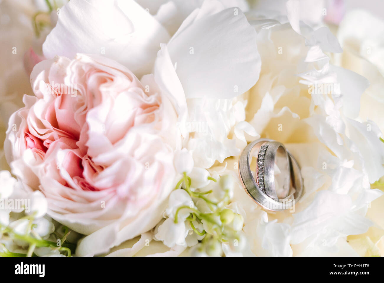 Top view luxury wedding hi-res stock photography and images - Alamy