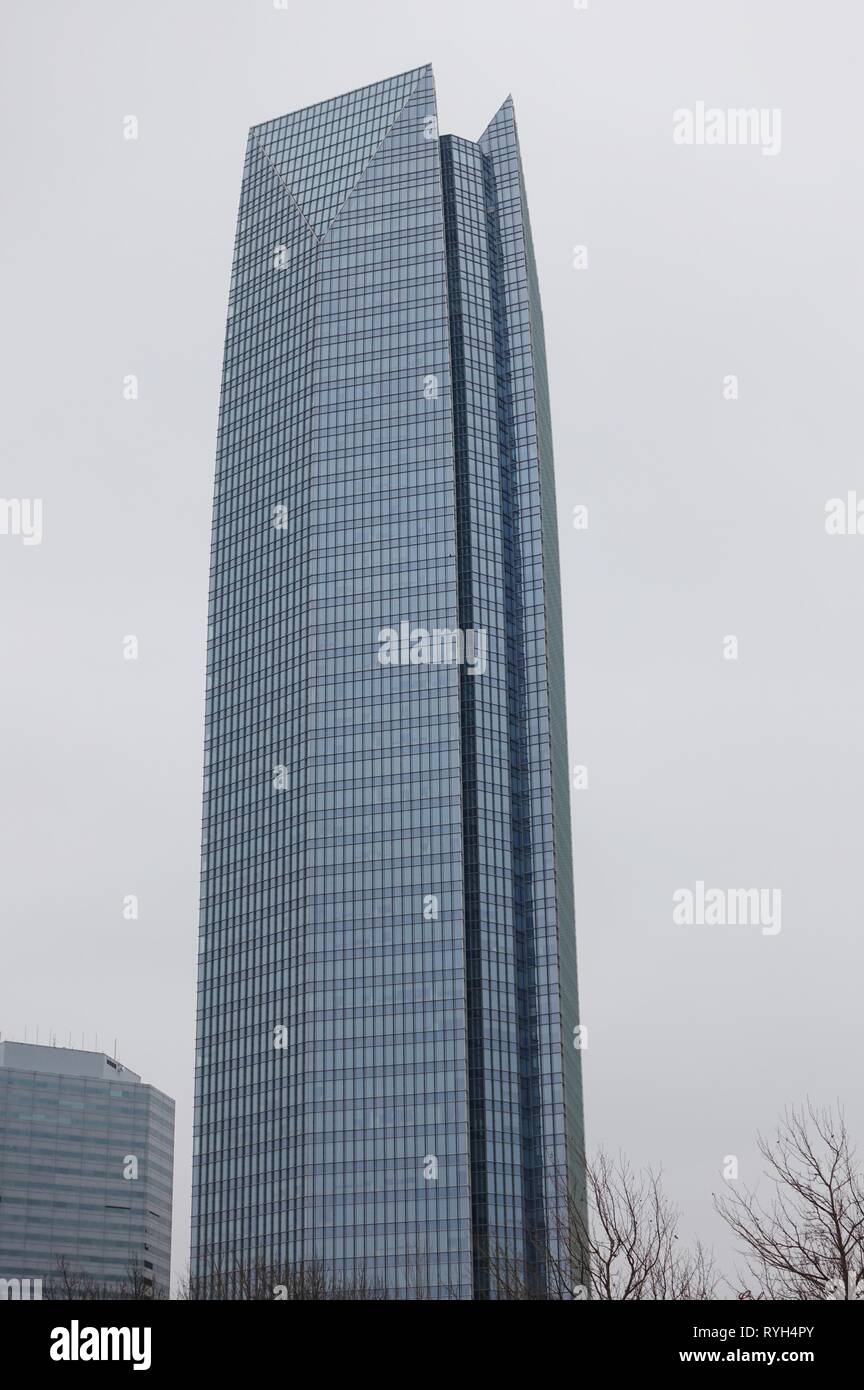OKLAHOMA CITY, OK -2 MAR 2019- View of the Devon Energy Center (Devon ...