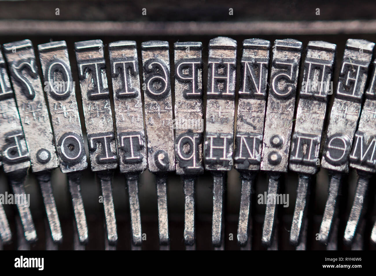 Hammers with letters, numbers and punctuation. Internal structure of ...