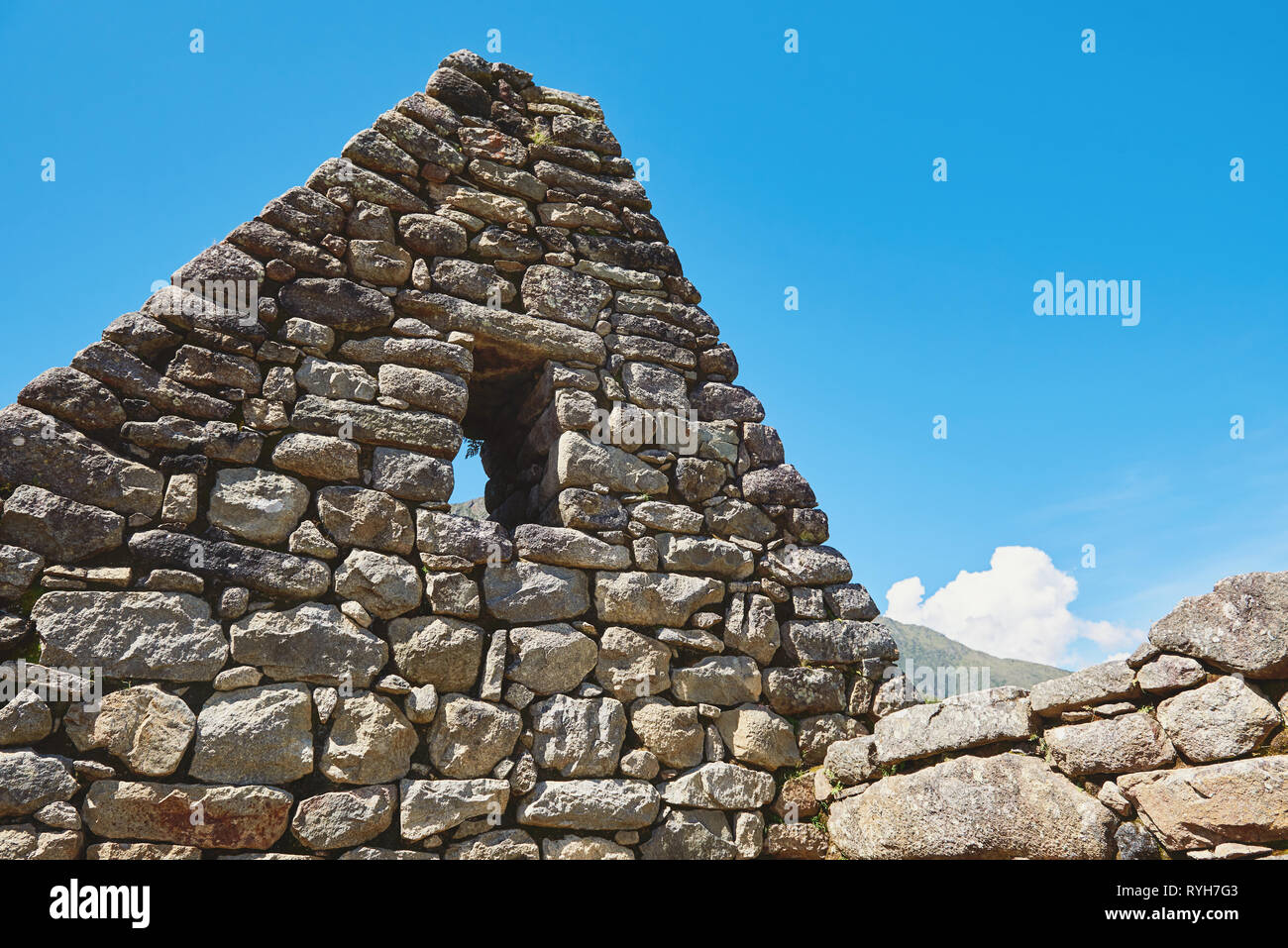 Stone wall from inca house in Machu picchu peru Stock Photo - Alamy