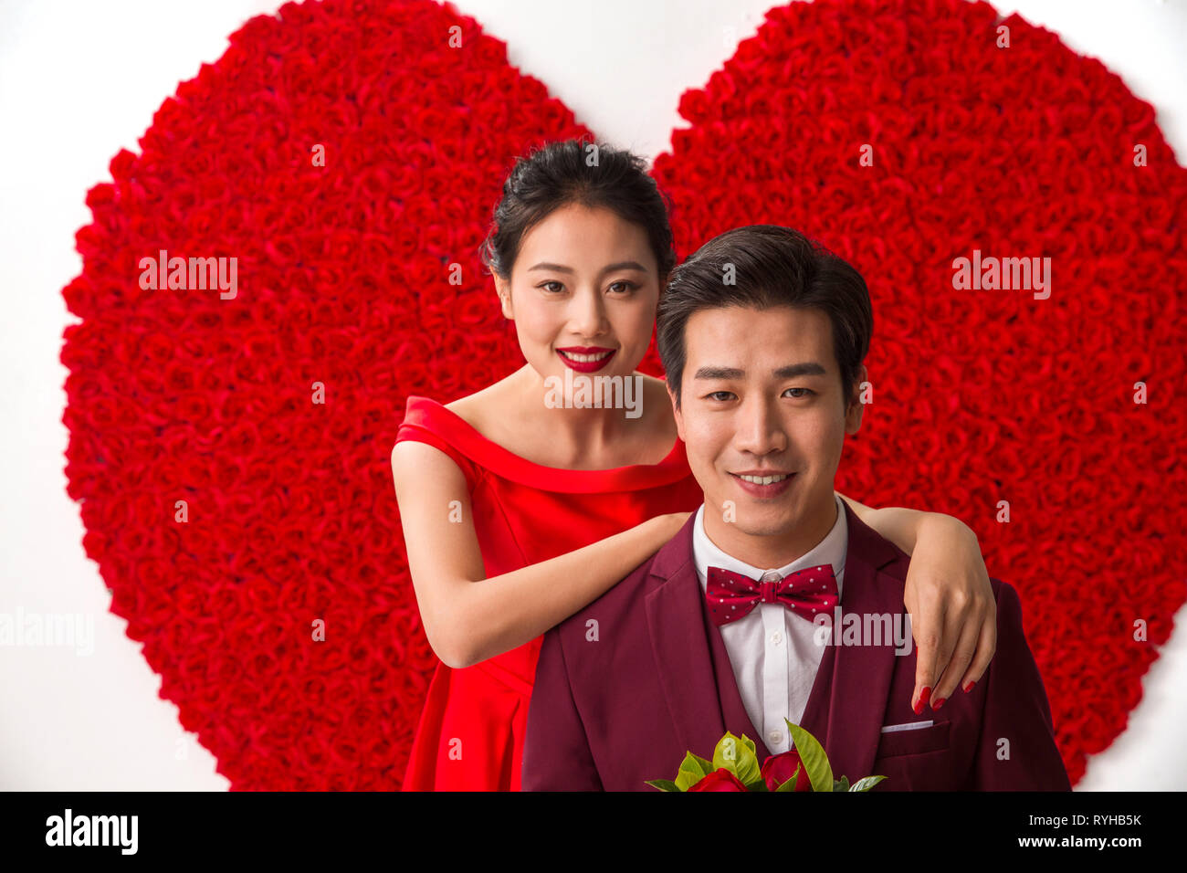 Couple looking best colour hi-res stock photography and images - Alamy