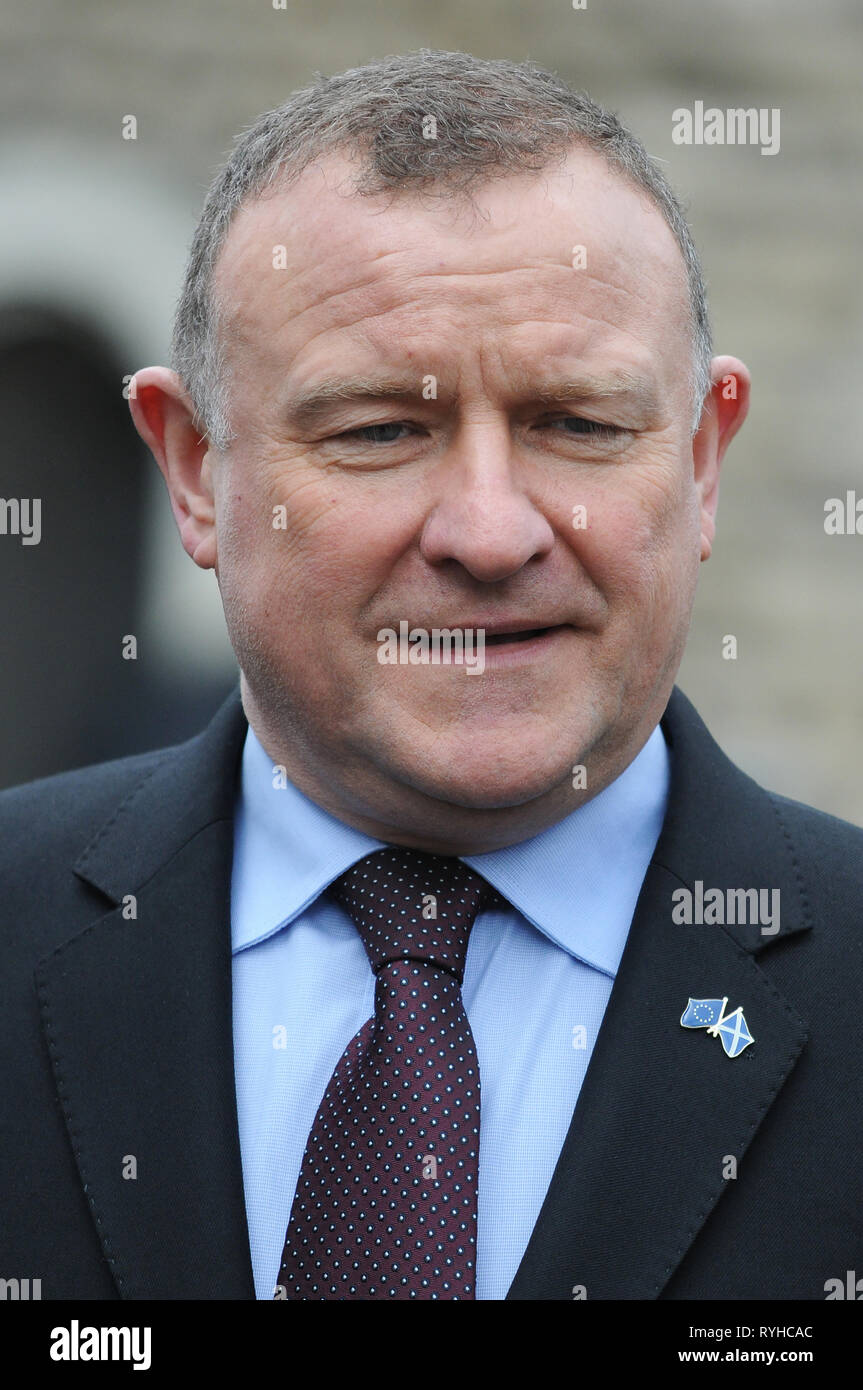 Drew hendry mp hi-res stock photography and images - Alamy