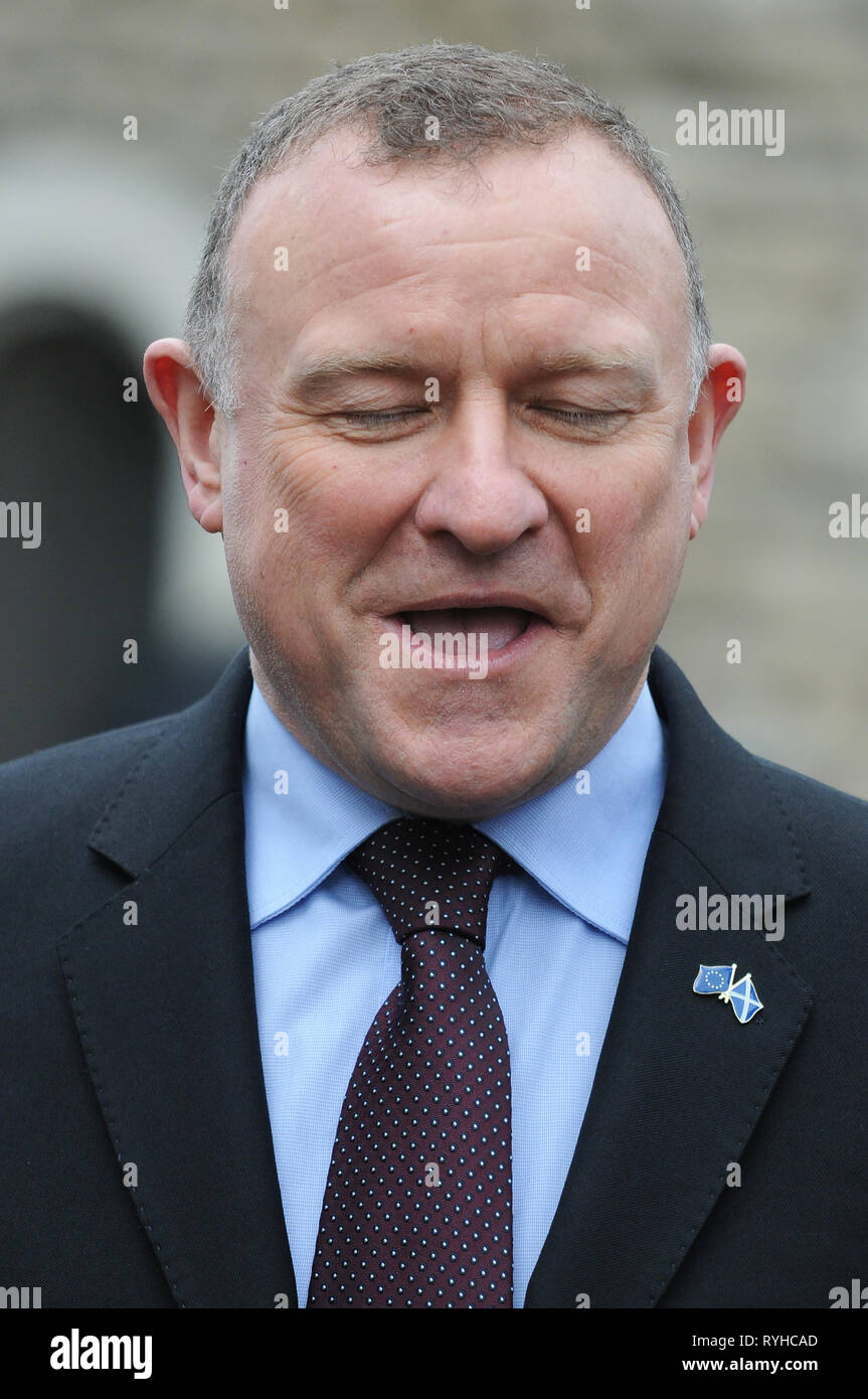 Drew hendry mp hi-res stock photography and images - Alamy