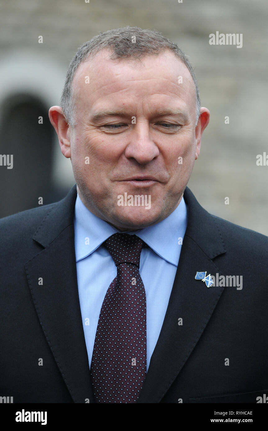 Drew hendry mp hi-res stock photography and images - Alamy