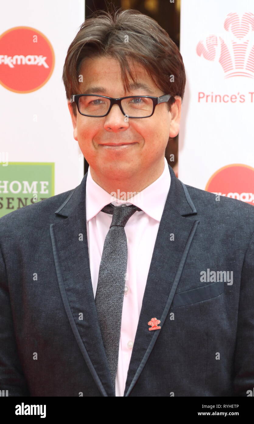 Michael mcintyre hi-res stock photography and images - Alamy