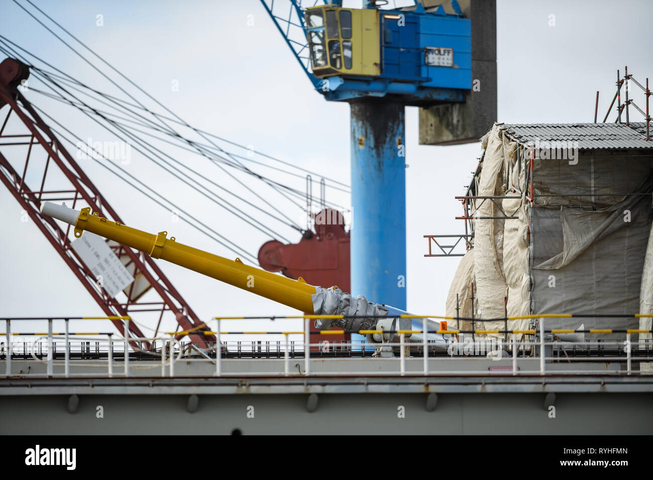 Bremerhaven, Germany. 08th Mar, 2019. A view of the bowsprit of the ...