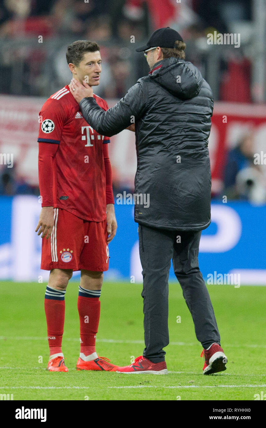 Lewandowski champions league trophy hi-res stock photography and images ...