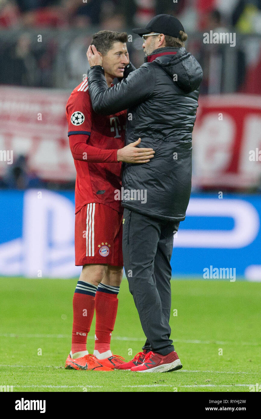 Lewandowski champions league trophy hi-res stock photography and images ...