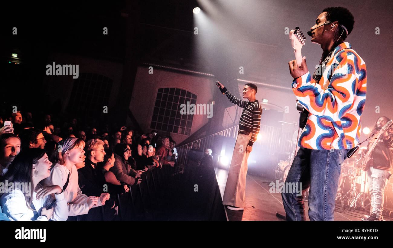 Sydney Loren Bennett High Resolution Stock Photography and Images - Alamy
